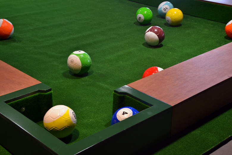 SnookBall (Α.18) - airgame.gr